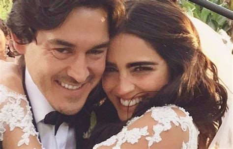 Pin By Erika On Barbara De Regil Photo Couple Photos Couples
