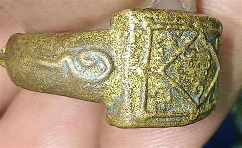 แหวนหลวงพ่อกวย Ennxo