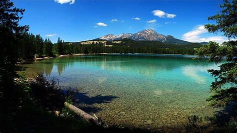 Top 10 Most Beautiful Lakes In The World