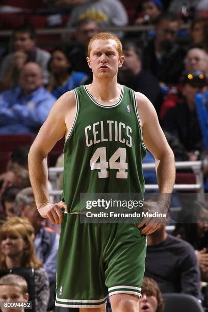 1705 Brian Scalabrine Photos And High Res Pictures Getty Images