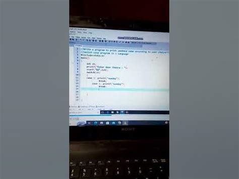 Switch case in c programming - YouTube