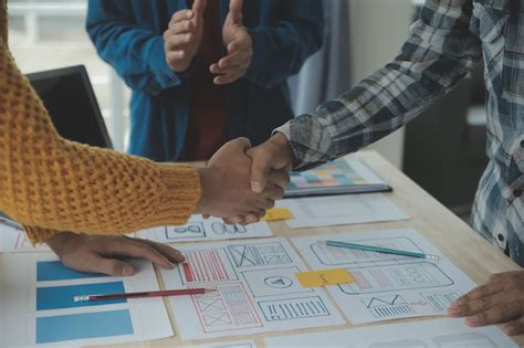 Premium Photo Website Designer Creative Planning Application Development Draft Sketch Drawing