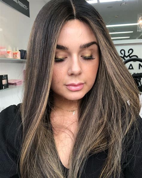 16 Stunning Balayage Ideas For Dark Hair That Add Just The Right Pop