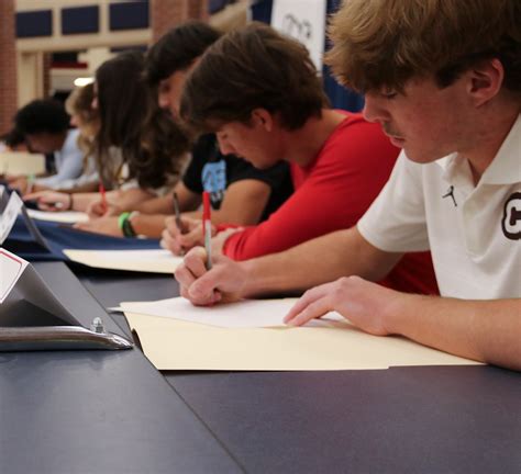 Pearland Isd Athletes Commit To Colleges Pearland Isd News