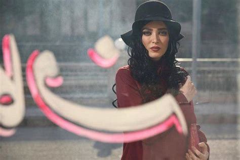 گریم متفاوت بهنوش طباطبایی در یک تئاتر عکس