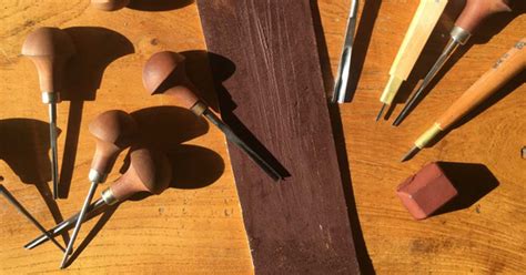 How To Sharpen Wood Carving Tools With Leather Stryi Carving Tools