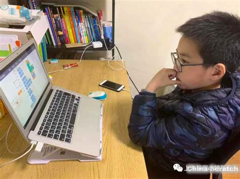 浅谈孩子是如何入的学习scratch编程的坑scratch少儿编程网 浅谈孩子是如何入的学习scratch编程的坑scratch少儿编程网