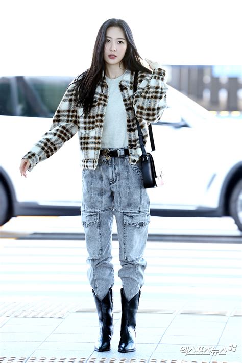 이슈 유머 9 27 선미 인천공항 출국사진