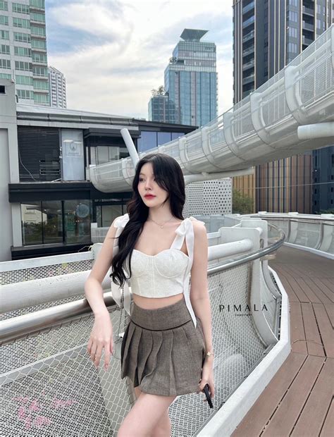 Sexymekloset 👗👗สินค้าพร้อมส่งค่ะนางแบบใส่งานจริง 👗👗 N E W I N 🎉🎉 💰ราคา 470 บาท ตัวแทน