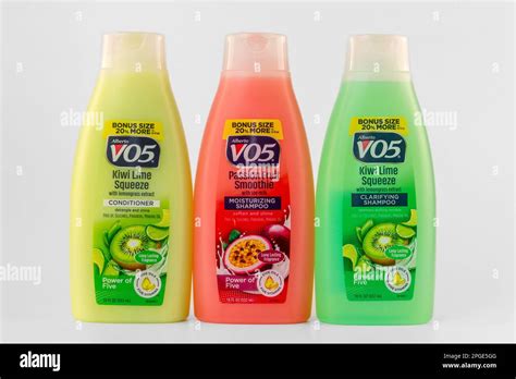Stillwater Mn Usa December 11 2022 Alberto Vo5 Shampoo And