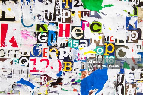 문자와 숫자 텍스처 배경 클리핑에서 화려한 콜라주에 종이의 찢어지고 박리 조각 0명에 대한 스톡 사진 및 기타 이미지 0명 가능성 거친 Istock