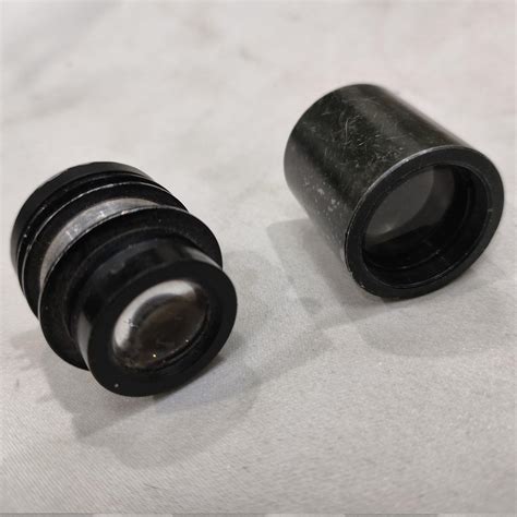 عدسی کوچک دوربین