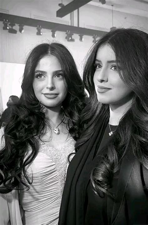 شمس الفارس واخته