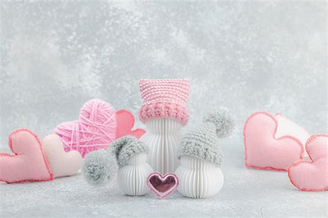 해피 어머니의 날 컨셉 Papercraft 눈사람 엄마와 아이들과 함께하는 가족 귀여운 인사말 카드 0명에 대한 스톡 사진 및 기타 이미지 Istock