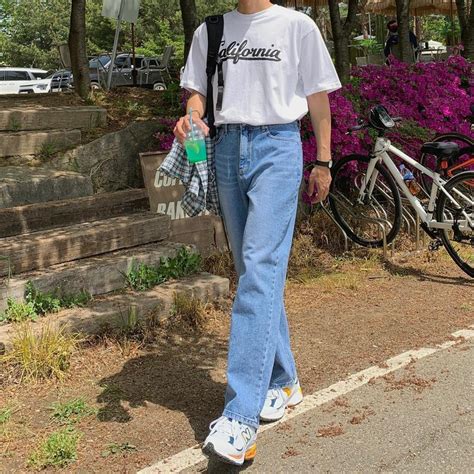 ปักพินโดย Sharkrix ใน Outfits ชุดลำสองผู้ชาย แฟชั่นผู้ชายเกาหลี เสื้อผ้าบุรุษ