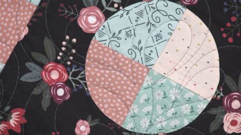 Four Patch Circle Quilt Pattern Learn Strip Set Piecing And Fusible