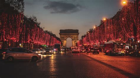 Célébrer Noël à Paris 6 Choses Incontournables à Faire En Famille