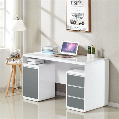 High Gloss Computer Desks And Tables Uk Furniture In Fashion