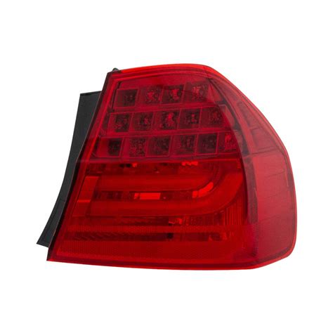 Eagle Eyes® Bm170 U000r Passenger Side Outer Replacement Tail Light