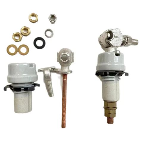 Eco Friendly Materials Porcelain Low Voltage DIN En ANSI Transformer