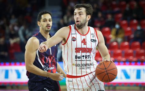 Phoenix Brussels Laat Kevin Franceschi Gaan En Trekt Sergio Llorente Aan Foto Hlnbe