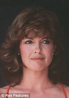Forever Young Former Dallas Star Linda Gray Looks Sensational At 67