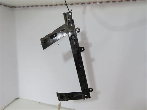 Traverse Inférieure Armature Avant Renault Clio Iv Bh 0 9 Tce 90