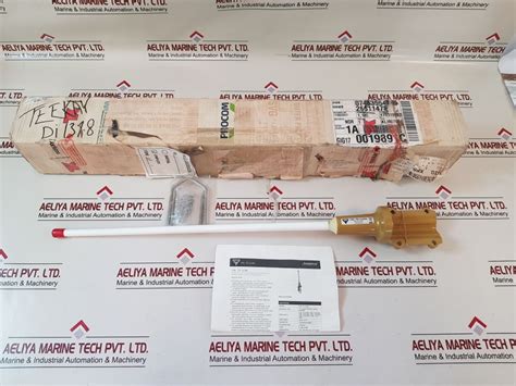 PROCOM CXL 70 1LW H UHF ANTENNA COMROD Aeliya Marine