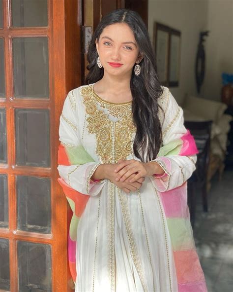 Aina Asif 🌈 Pakistani Dresses Easy Trendy Outfits Pakistani Bride