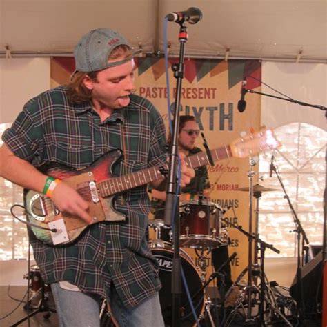Mac Demarco Live