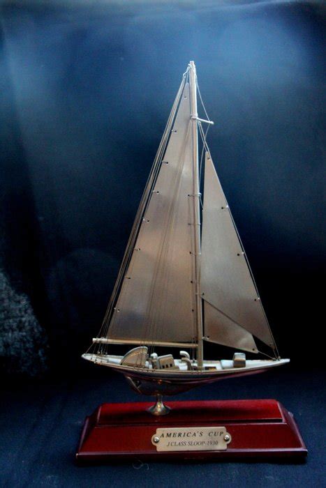 Model Of Sailboat J Class Sloop From 1930 In Metal Catawiki