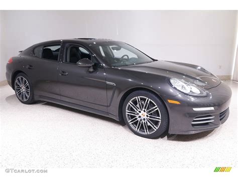 2016 Carbon Grey Metallic Porsche Panamera 4 142834509 Photo 11