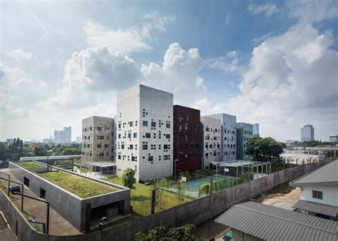 Jakarta Embassy Building Uses Forms To Represent Australia
