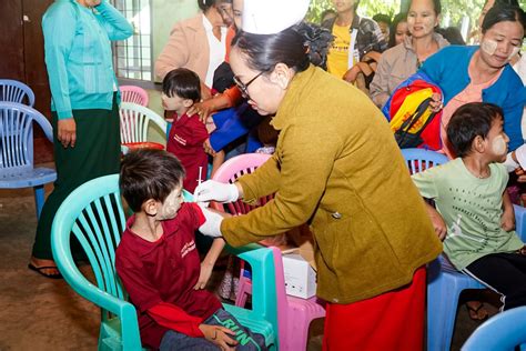 ပခုက္ကူမြို့နယ်၌ ဆုံဆို့မေးခိုင်နှင့်သားအိမ်ခေါင်းကင်ဆာရောဂါကာကွယ်ဆေး