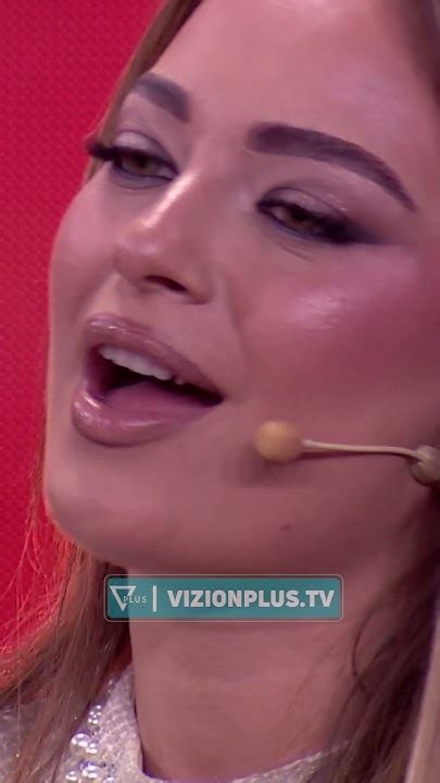 Ester Alushi Emocionon Publikun Këndon Këngën “hit” Të Ferma Vip Youtube