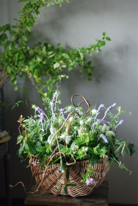 ハーブの装花 芦屋フラワーアレンジメント Carino
