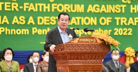 សម្ដេចតេជោ ហ៊ុន សែន លើកឡើងថា ប្រទេសមានសន្តិភាពទើបធ្វើឱ្យមានករណីជួញដូរមនុស្ស