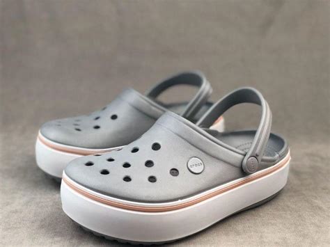 Знижка Crocs Platform крокси сабо на платформі — ціна 1650 грн у каталозі Босоніжки Купити