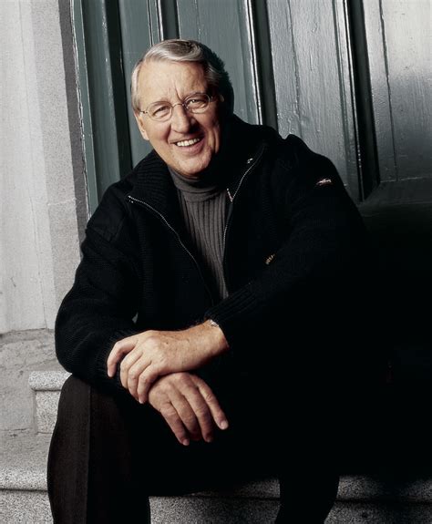 Marcoux Steps Down As Transcontinental Chair Company Profits Drop