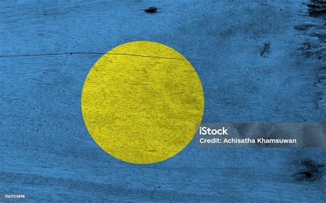 나무 접시 배경에 팔라우의 국기입니다 그런 지 팔라우 플래그 텍스처입니다 0명에 대한 스톡 사진 및 기타 이미지 0명 개념