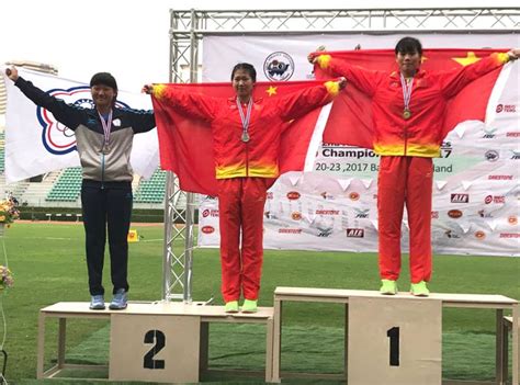 田徑》林映彤釘鞋脫膠撐竿跳摘銀 向嘉莉遇生理期七項仍領先 麗台運動報