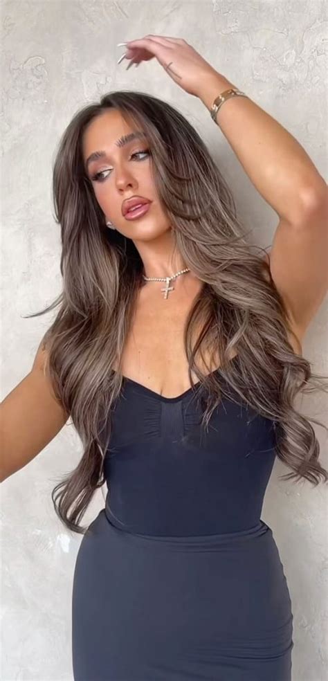 27 Effortlessly Elegant Long Straight Hairstyles That Wow Oatmeal