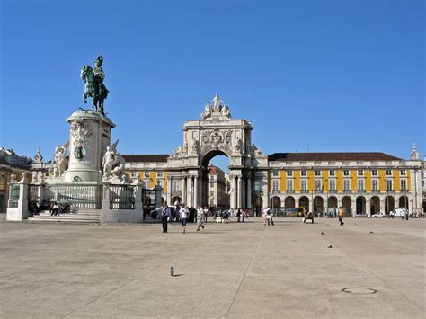 Lisboa Praça Do Comércio Place Du Commerce Lisbonne Le Dossier