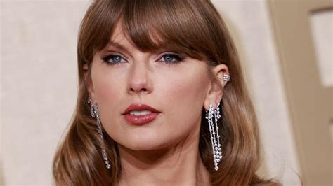 Taylor Swift ‘furious Considering Legal Action Over Graphic Ai Photos Report Gold Coast