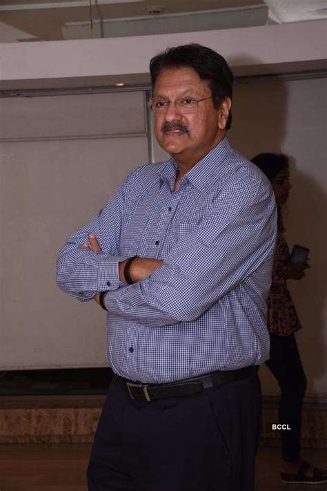 Divya Mafatlal Swati Piramal During A Solo Show Of Recent Monochrome By Master Akbar Padamsee