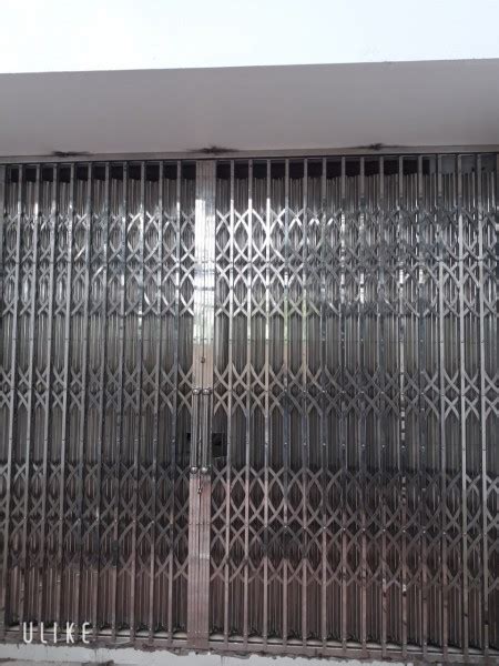 CỬA XẾP INOX