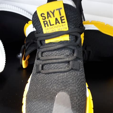 SAYT RLAE : r/CrappyDesign