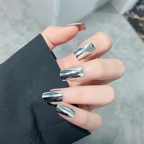 Sliver Chrome Press On Holographic Medium Square Fake Nails