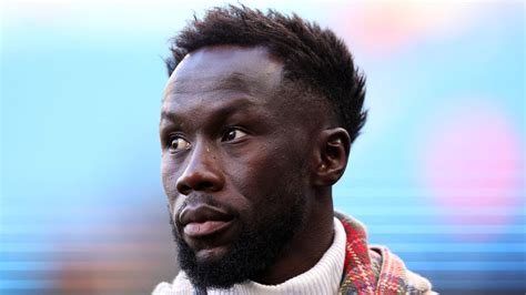 Экс защитник сборной Франции сыграет за российскую медиафутбольную команду — РТ на русском