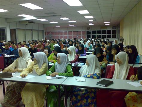 Pertubuhan Alumni Debat Malaysia Adam Ceramah Motivasi Untuk Pelajar